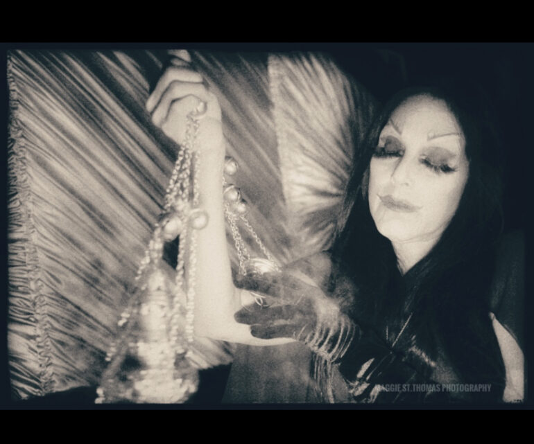 Behind the Scenes with Deathrock Artist Eva O | Jerk of All Trades