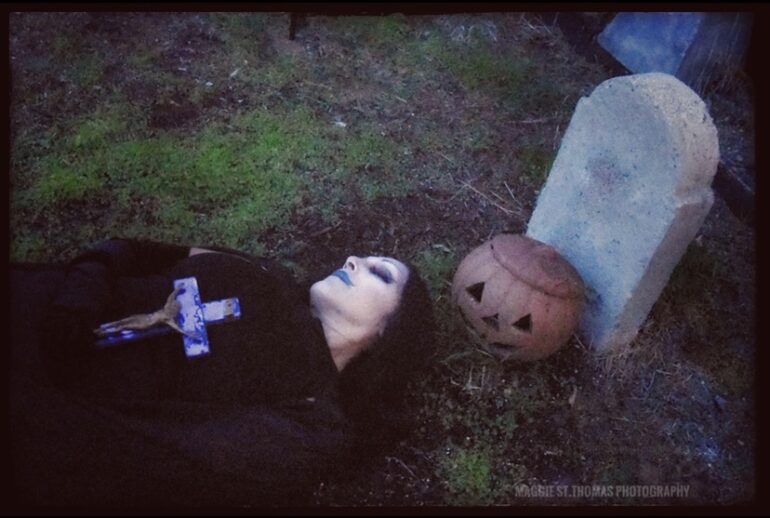 Behind the Scenes with Deathrock Artist Eva O | Jerk of All Trades